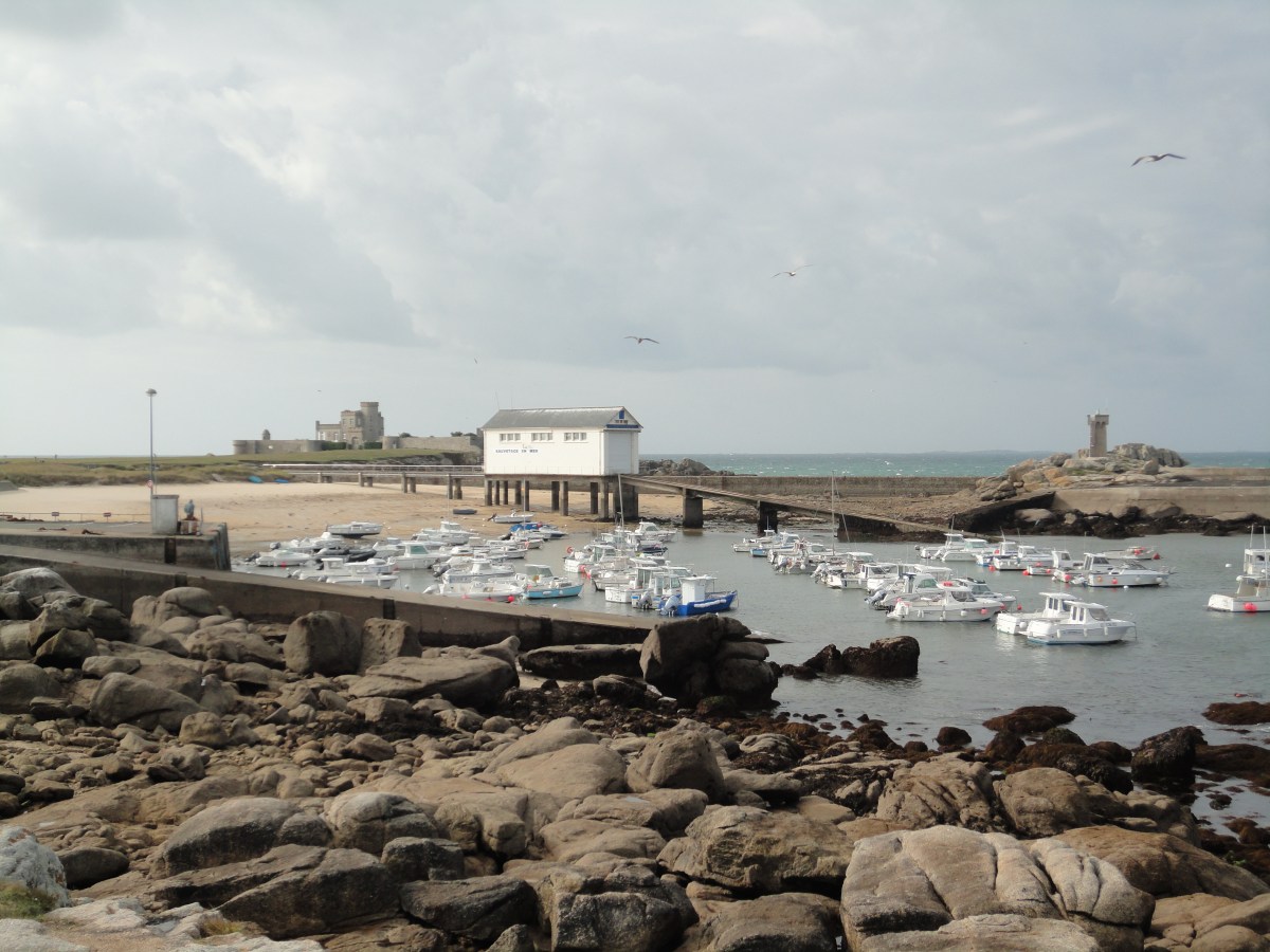Cornish Rock Pools on Tour – Trévignon, Brittany | Cornish Rock Pools
